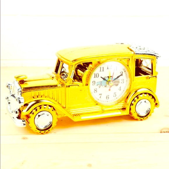 SHEIN | Wall Decor | Host Pick Nwt Vintage Car Shaped Clock With Alarm ...
